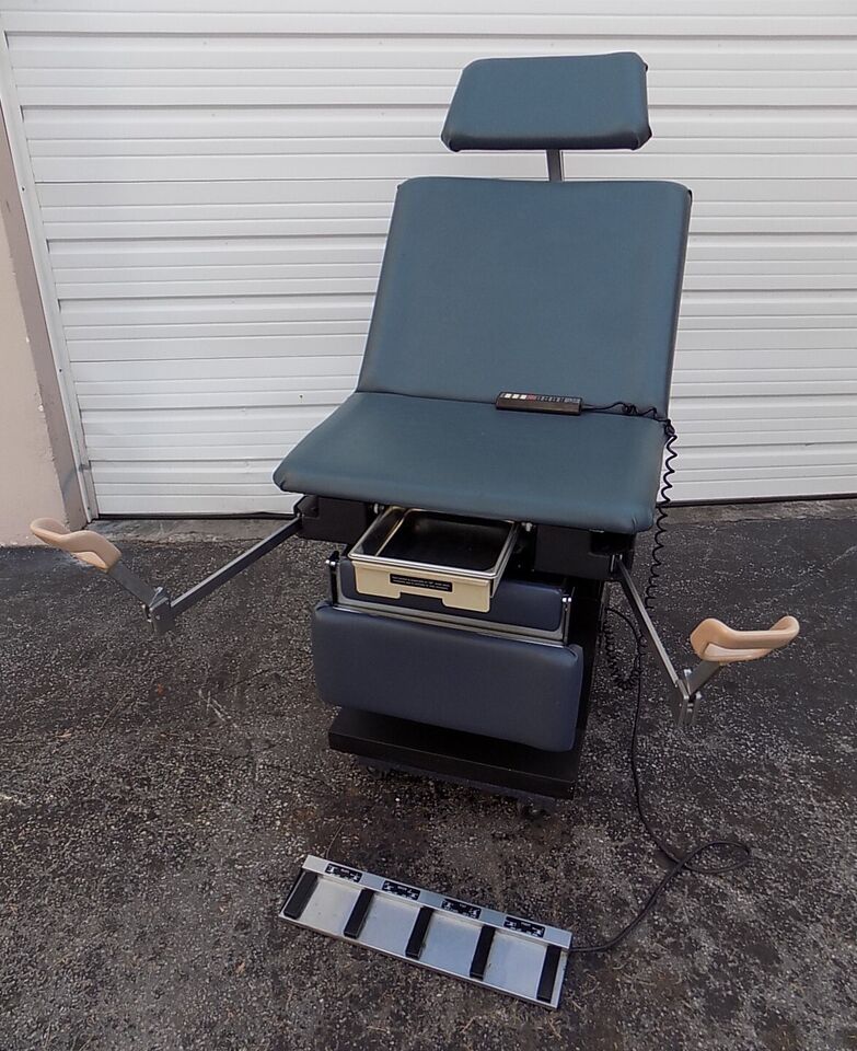 HAMILTON ELECTRIC GYNECOLOGICAL/MEDICAL EXAMINATION TABLE- PROGRAMMABLE ...